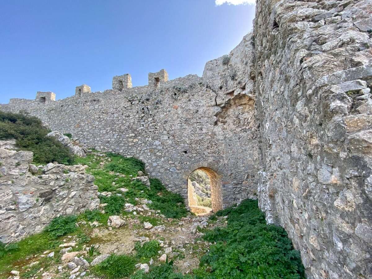 Kiotari-Asklipio, between history and nature - Hiking Rhodes